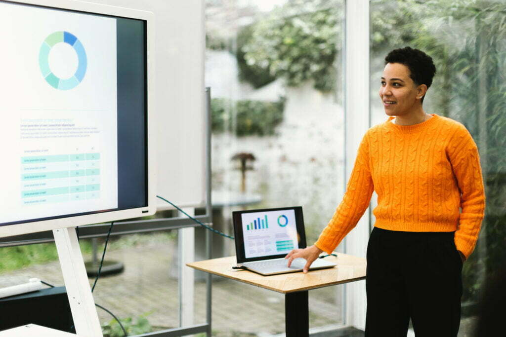 How To Add Visual Interest to Your PowerPoint Slides - Q Entertainment